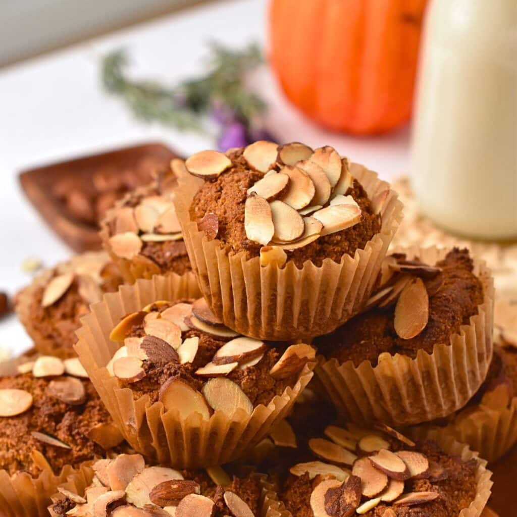 Almond Flour Pumpkin Muffins (No Eggs, No Gluten, No Refined Sugar ...